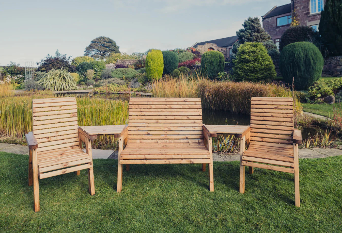 Companion Love Seats & Benches: Enhance Your Garden with Connected Ben