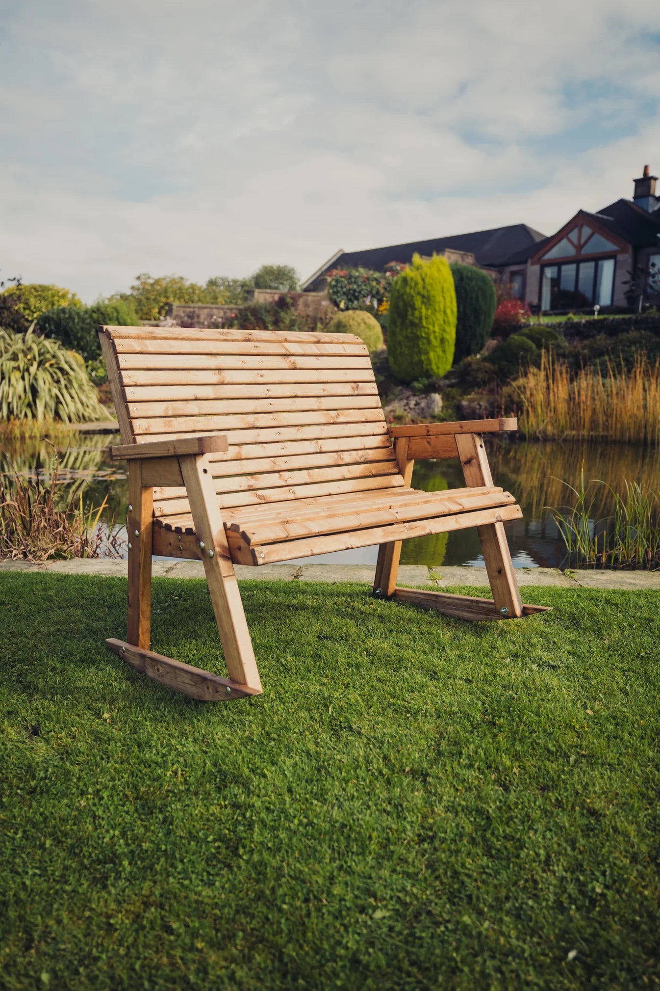 Valley Chunky Wooden Rocking Garden Bench - Handmade British Redwood ...
